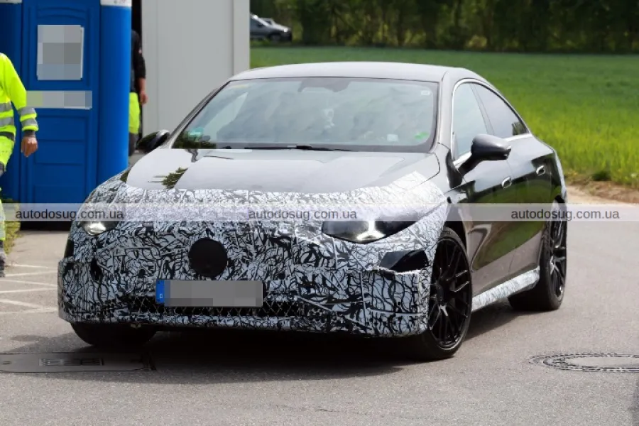 Mercedes-AMG CLA 2026 представляє нового електричного суперника Tesla ...